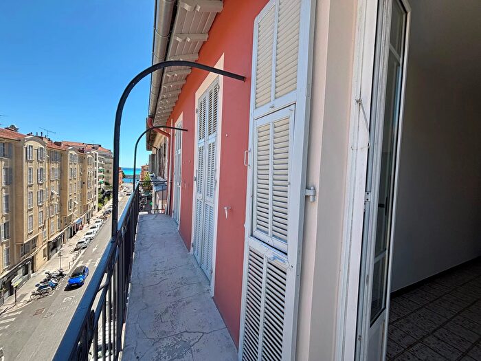 Nice, Le Port : Appartement 3 pièces à vendre