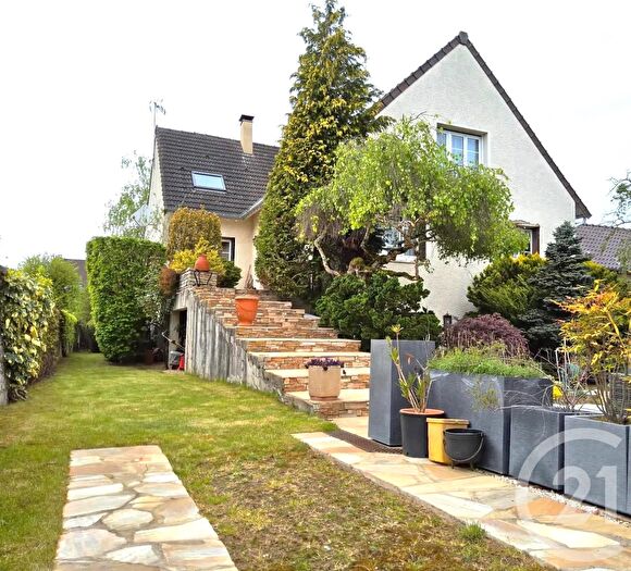 Maison à vendre - Quincy-sous-Sénart - 8 pièces - 5 chambres