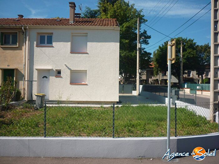 Maison 4 pièces à Est, Prades, à louer