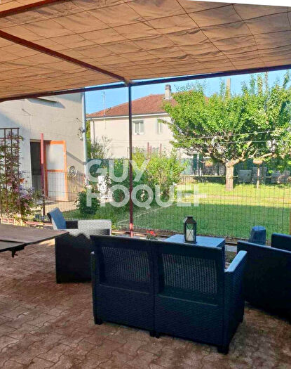 Maison à vendre - Bourg-en-Bresse, Gare, Peloux-Mail, Citadelle - 6 pièces - 4 chambres