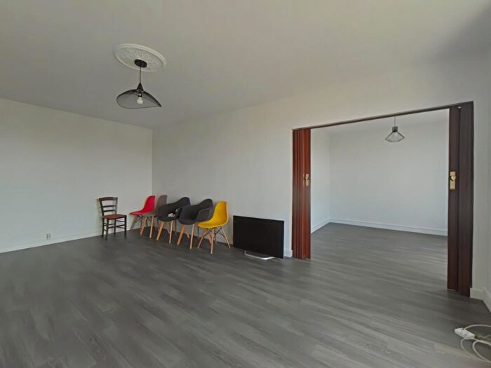 Appartement 4 pièces à Joué-lès-Tours, Centre-ville, à louer