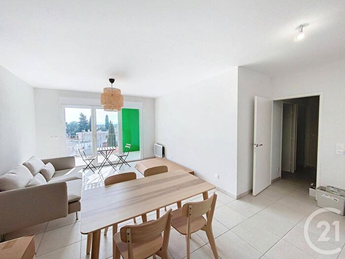 Appartement à louer - Juvignac - 3 pièces - 2 chambres