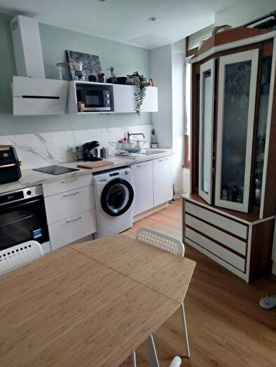 Appartement à louer - Claveliere-Malletiere, Oullins - 2 pièces - 1 chambre