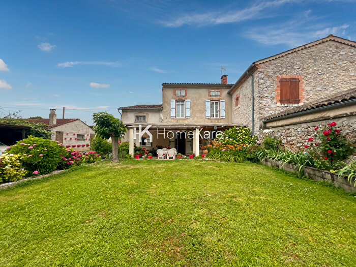 Maison 8 pièces à Soual, à vendre