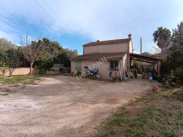 Maison à vendre - Six-Fours-les-Plages, Font de Fillol, Rayolet, Le Brusc - 6 pièces - 3 chambres