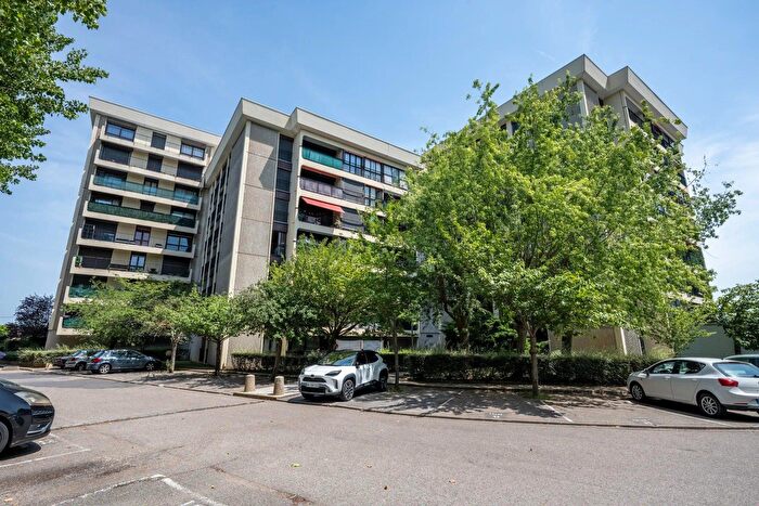 Les Mureaux, Grand Ouest : Appartement 4 pièces à vendre