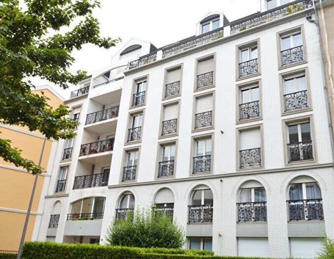 Appartement à louer - Cathédrale, Troyes - 1 pièce