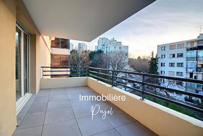 Appartement à louer - Marseille e , Saint-Just - 2 pièces - 1 chambre