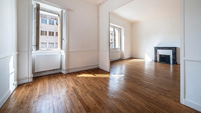 Nantes, Centre-ville : Appartement 5 pièces à louer