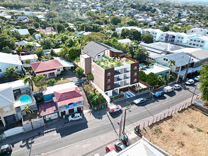 Appartement à vendre - Létang-Salé, Centre-ville, Ravine Sheunon - 2 pièces - 1 chambre