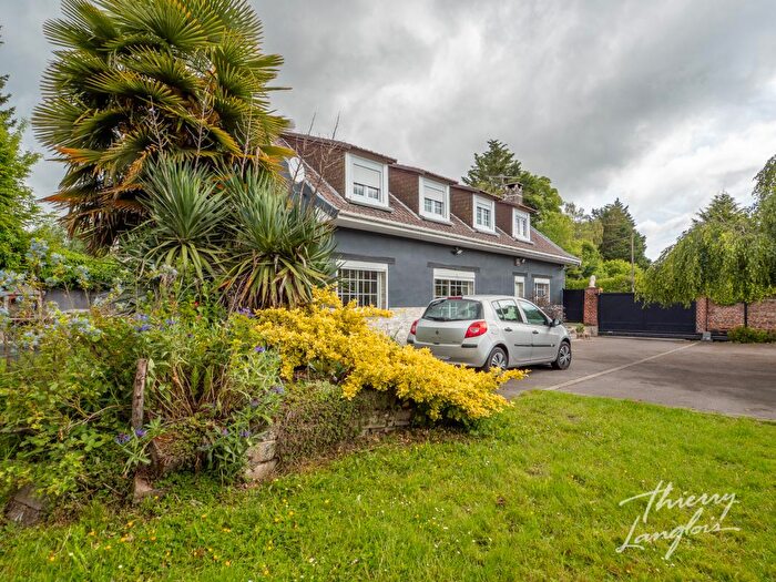 Maison 7 pièces à vendre - Beuvry-la-Forêt