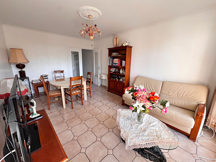 Appartement 4 pièces à Viry-Châtillon, Le Plateau, à vendre