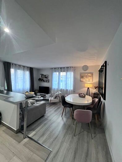Appartement 2 pièces à louer à Colombes, Agent Sarre