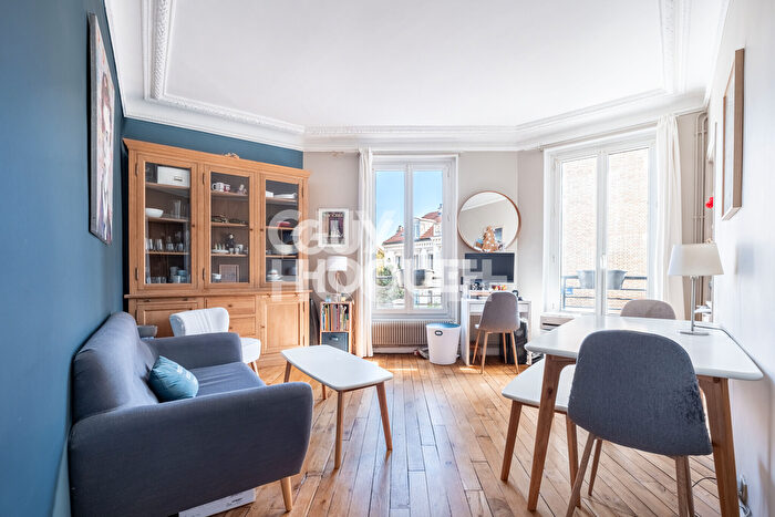 Asnières-sur-Seine, Bécon, Bourguignons : Appartement 3 pièces à vendre