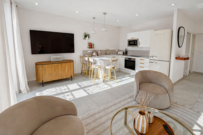 Appartement à vendre - Cannes, Petit Juas - 3 pièces - 2 chambres