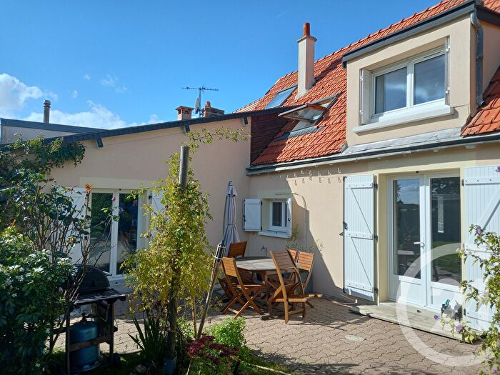 Maison à louer - Langey - 4 pièces - 3 chambres