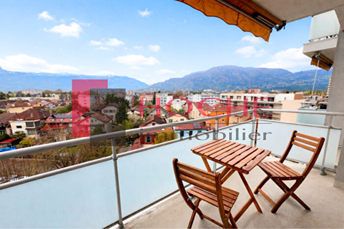 Appartement à louer - Saint-Martin-dHères, Galochère - 1 pièce