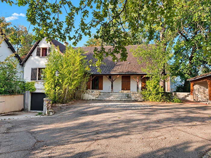 Maison 10 pièces à vendre à Auxerre, Rive droite