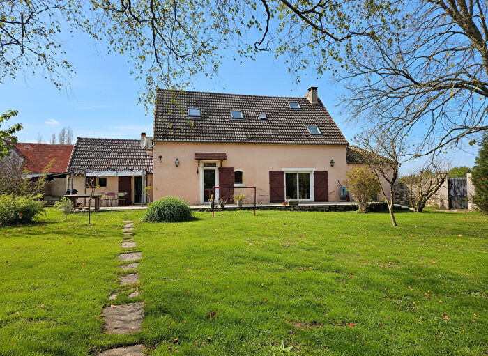 Maison à vendre - Vallenay - 5 pièces - 4 chambres