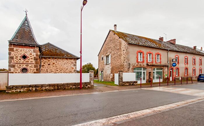 Maison à vendre - Marsac - 16 pièces - 10 chambres