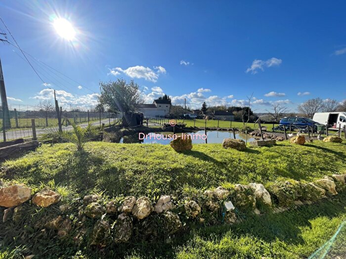 Maison à vendre - Montguyon - 5 pièces - 4 chambres