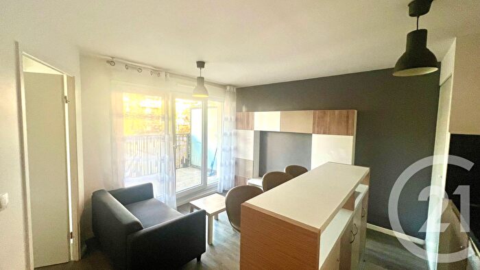 Saint-Ouen-l'Aumône, Centre-ville, Prairie : Appartement 2 pièces à louer
