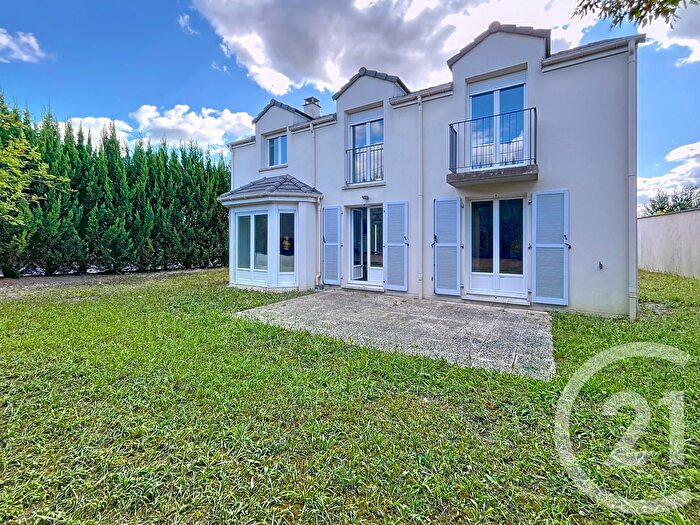 Maison à louer - Chatou, Est - 6 pièces - 4 chambres