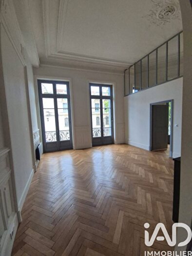 Arènes, Nîmes - Appartement 2 pièces à louer