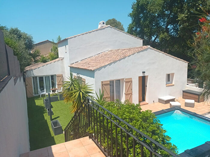 Maison à vendre - La Seyne-sur-Mer, Ouest - 6 pièces - 4 chambres