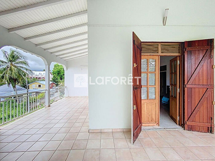 Maison à vendre - Capesterre-Belle-Eau - 5 pièces - 4 chambres