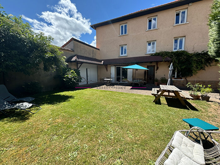 Maison 8 pièces à Sevelinges, à vendre