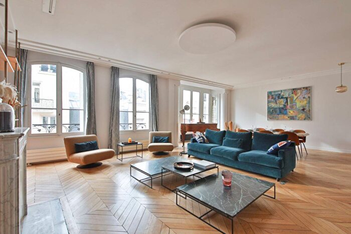 Appartement à louer - Paris ème arrondissement - 4 pièces - 3 chambres