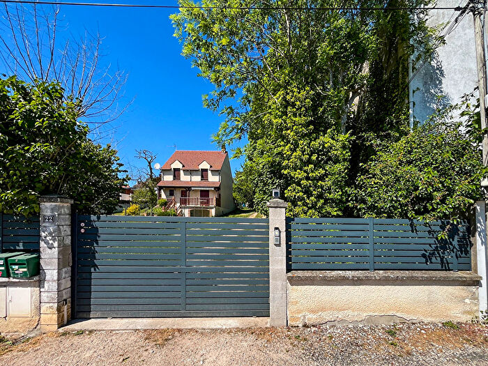 Maison 5 pièces à Dampmart, à vendre