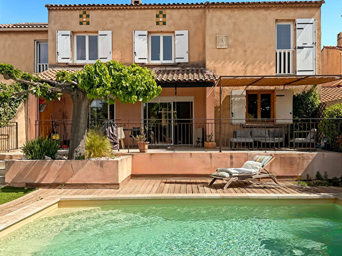 Bouc-Bel-Air, Terre Blanche, La Croix dOr, La Gardure : Maison 6 pièces à vendre