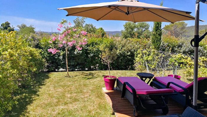 Appartement à louer - Beaurecueil - 3 pièces - 1 chambre