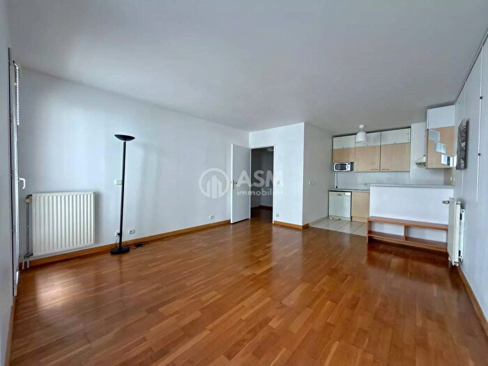 Faubourg de lArche, Courbevoie : Appartement 2 pièces à louer