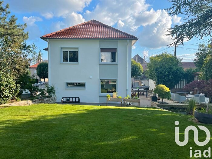 Maison à vendre - Nomeny - 10 pièces - 7 chambres