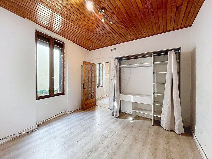 Appartement à louer - Nîmes - 1 pièce