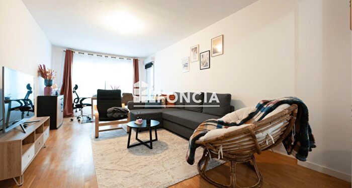 Carrières-sous-Poissy, Bords de Seine, Ile de la Dérivation : Appartement 3 pièces à vendre