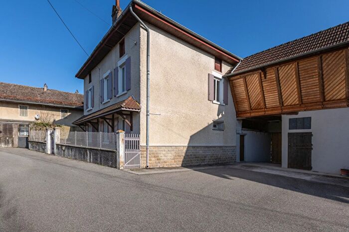 Maison à vendre - Bouvesse-Quirieu - 5 pièces - 3 chambres