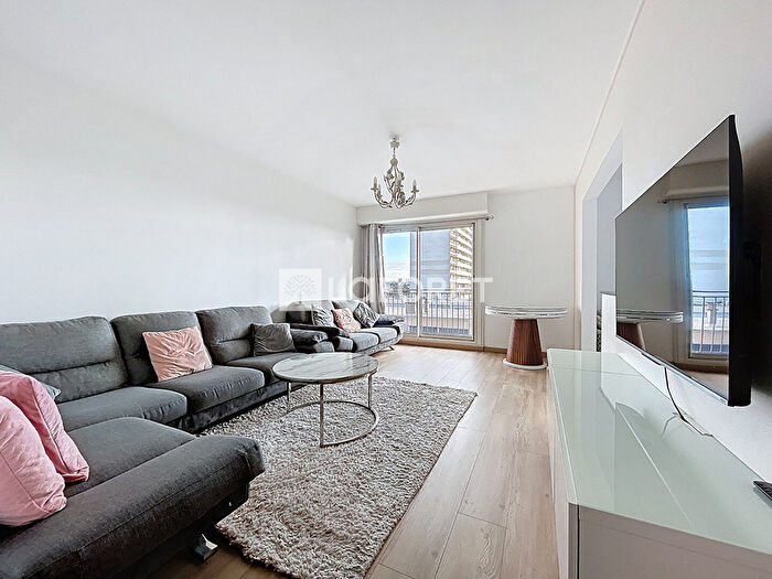 Appartement à vendre - Rillieux-la-Pape, Ville nouvelle Nord - 6 pièces - 4 chambres