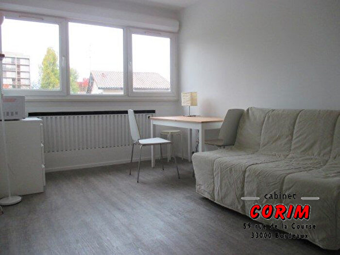 Appartement à louer - Bordeaux, Pellegrin, Chaban-Delmas - 1 pièce