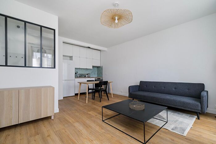 Appartement 3 pièces à Paris 19ème, Jourdain, Pyrénées, à louer