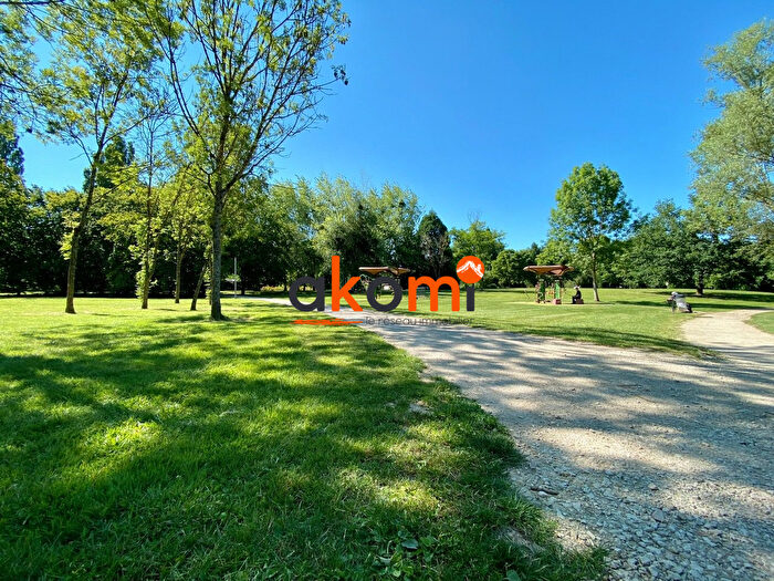 Appartement à vendre - Heillecourt - 5 pièces - 3 chambres