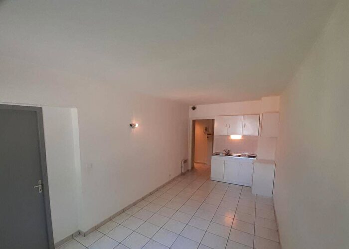 Appartement 2 pièces à Thusy, à louer