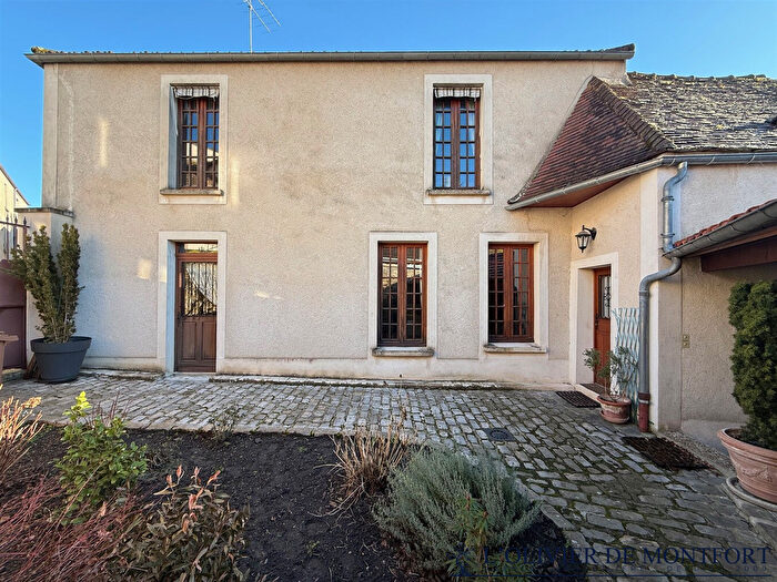 Maison 4 pièces à Montfort-l'Amaury, à vendre