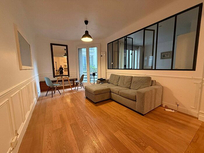 Appartement à louer - Auteuil Sud, Paris ème arrondissement - 2 pièces - 1 chambre