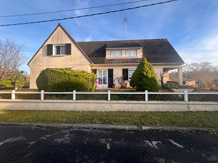Maison à vendre - Beaumont-sur-Oise - 6 pièces - 4 chambres