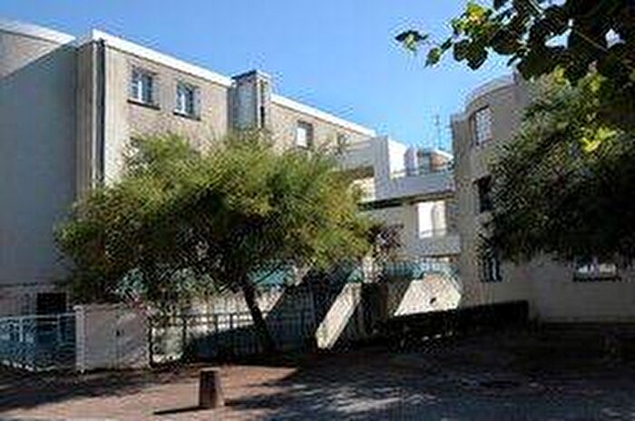 Appartement 2 pièces à Centre Ville, Issoudun, à louer