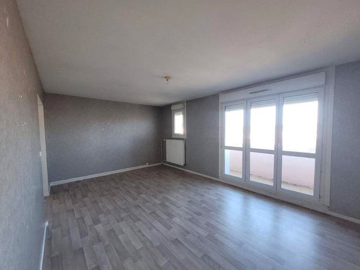 Cité Bretonnie-Chatelet-Favieres-Conches, Montluçon : Appartement 3 pièces à louer
